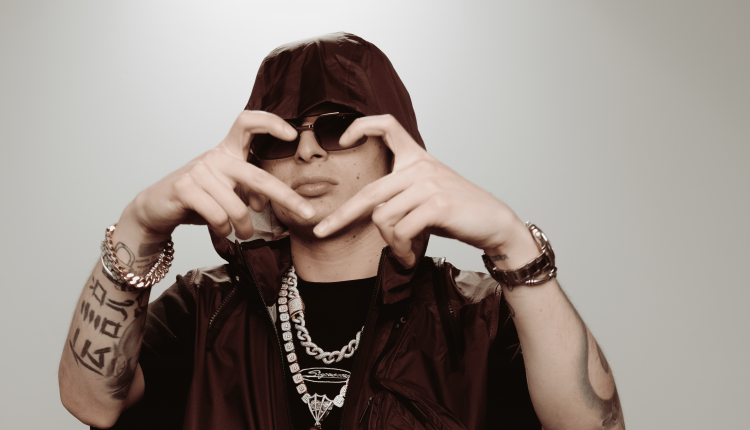 Peso Pluma aterrizará en España con su gira «Doble P»